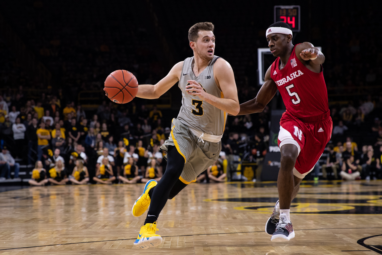 Bohannon erupts for 25 points in bounce-back effort for men's hoops ...