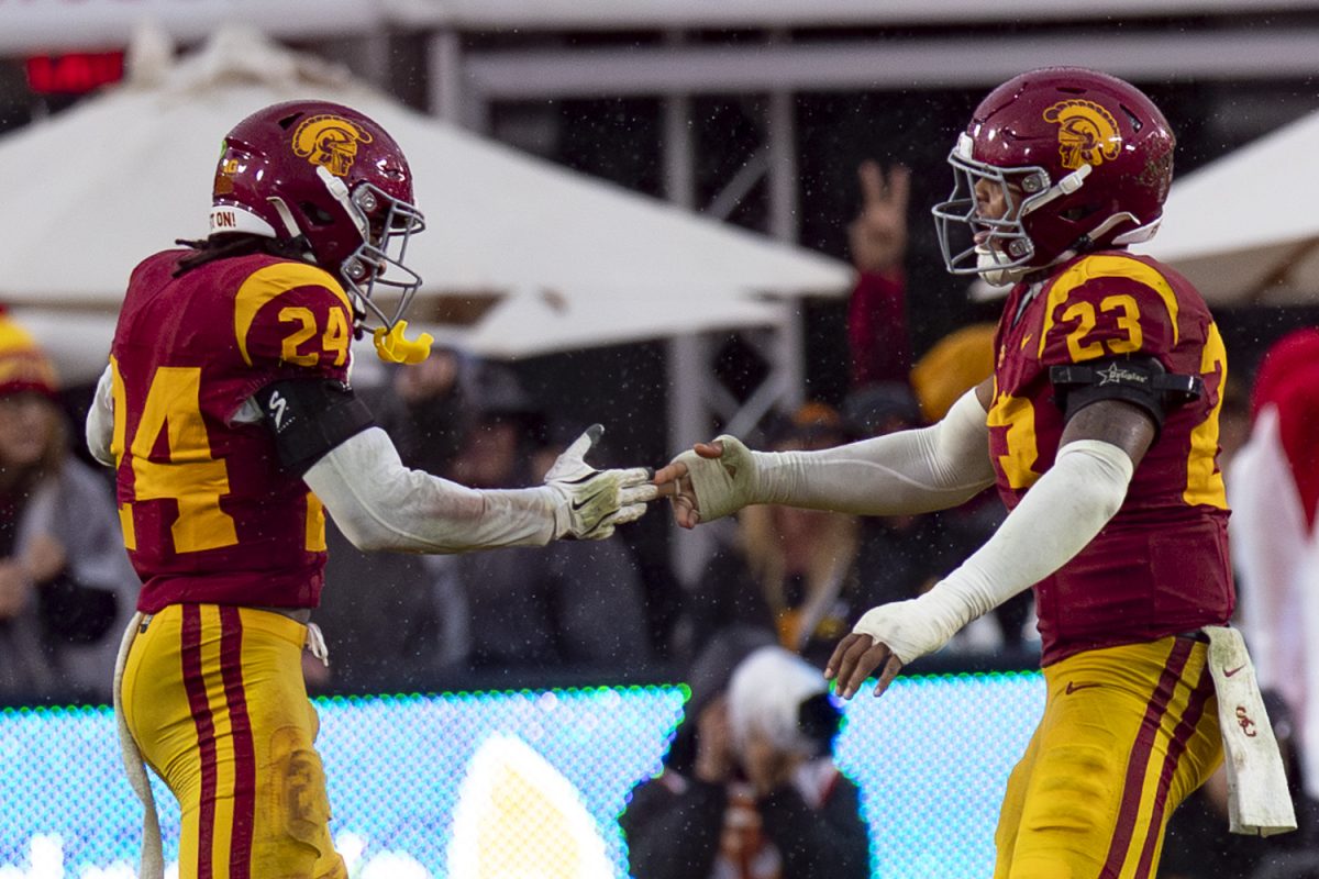 Photos: Iowa Football vs USC - The Daily Iowan