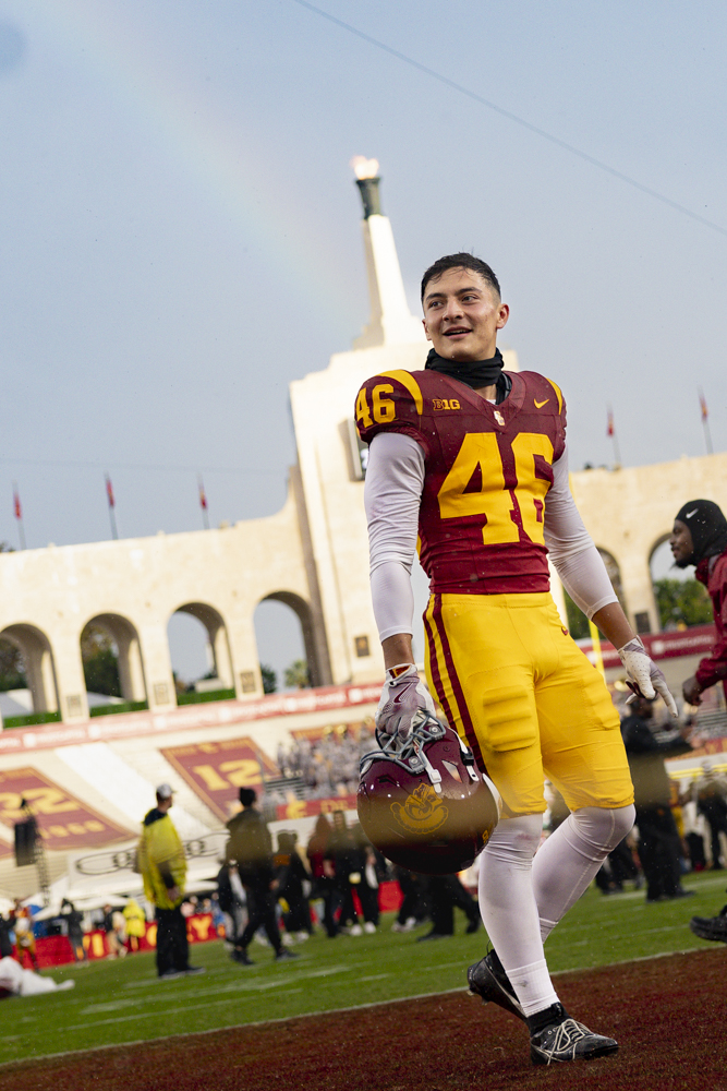 Photos: Iowa Football vs USC - The Daily Iowan