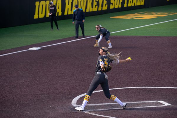 Photos: Iowa softball defeats Northern Illinois - The Daily Iowan